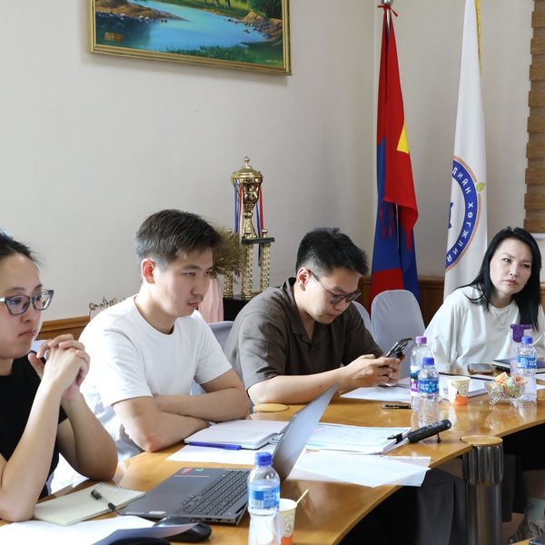 ЭРҮҮЛ МЭНДИЙН ТУСЛАМЖ ҮЙЛЧИЛГЭЭНИЙ ПРОГРАММ ХАНГАМЖИЙГ ҮНЭЛЭХ АНХДУГААР ХУРАЛ БОЛЛОО Эрүүл