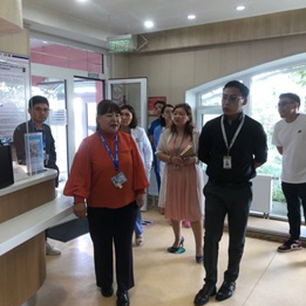 Магадлан итгэмжлэлд орохоор бэлтгэж буй эмнэлэгт зөвлөгөө өглөө Эрүүл мэндийн хөгжлийн төв