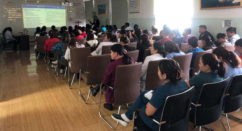 “ЭРҮҮЛ МЭНДИЙН ТУСЛАМЖ ҮЙЛЧИЛГЭЭНИЙ ЧАНАР АЮУЛГҮЙ БАЙДАЛ” СУРГАЛТ БОЛЛОО Эрүүл мэндийн