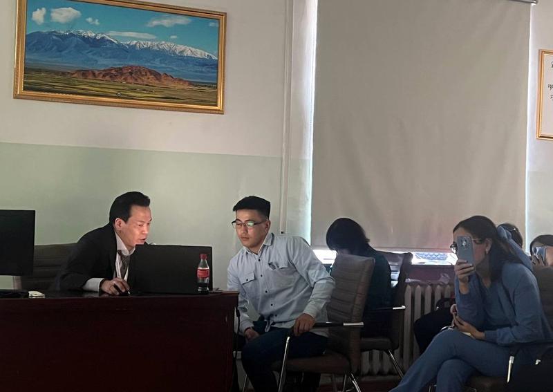 “ЭРҮҮЛ МЭНДИЙН ТУСЛАМЖ ҮЙЛЧИЛГЭЭНИЙ ЧАНАР АЮУЛГҮЙ БАЙДАЛ” СУРГАЛТ БОЛЛОО Эрүүл мэндийн